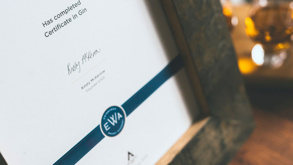 Completion Certificate & Pin Badge (Certificate in Gin) – Edinburgh Whisky Academy